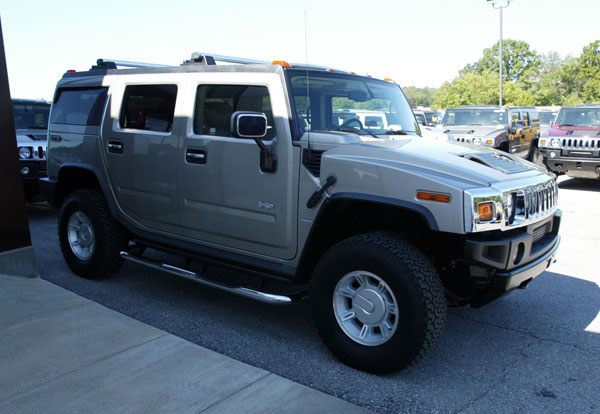 Hummer '04 H2 @ Lynch Hummer